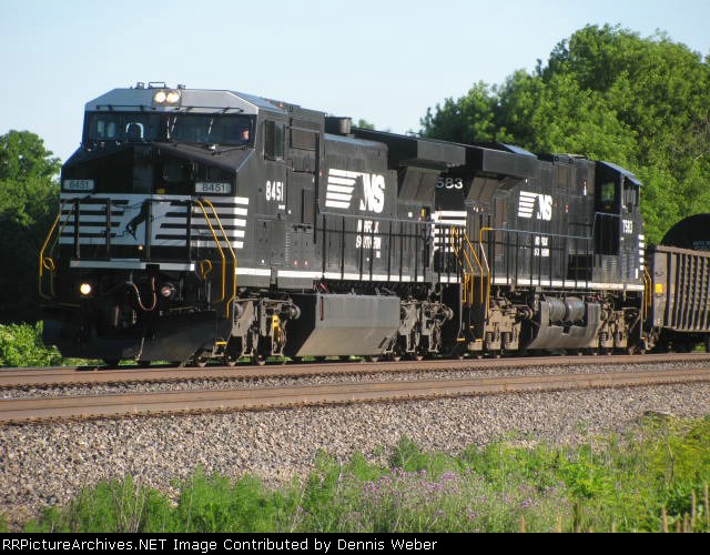 BNSF 8451 Aurora Sub.